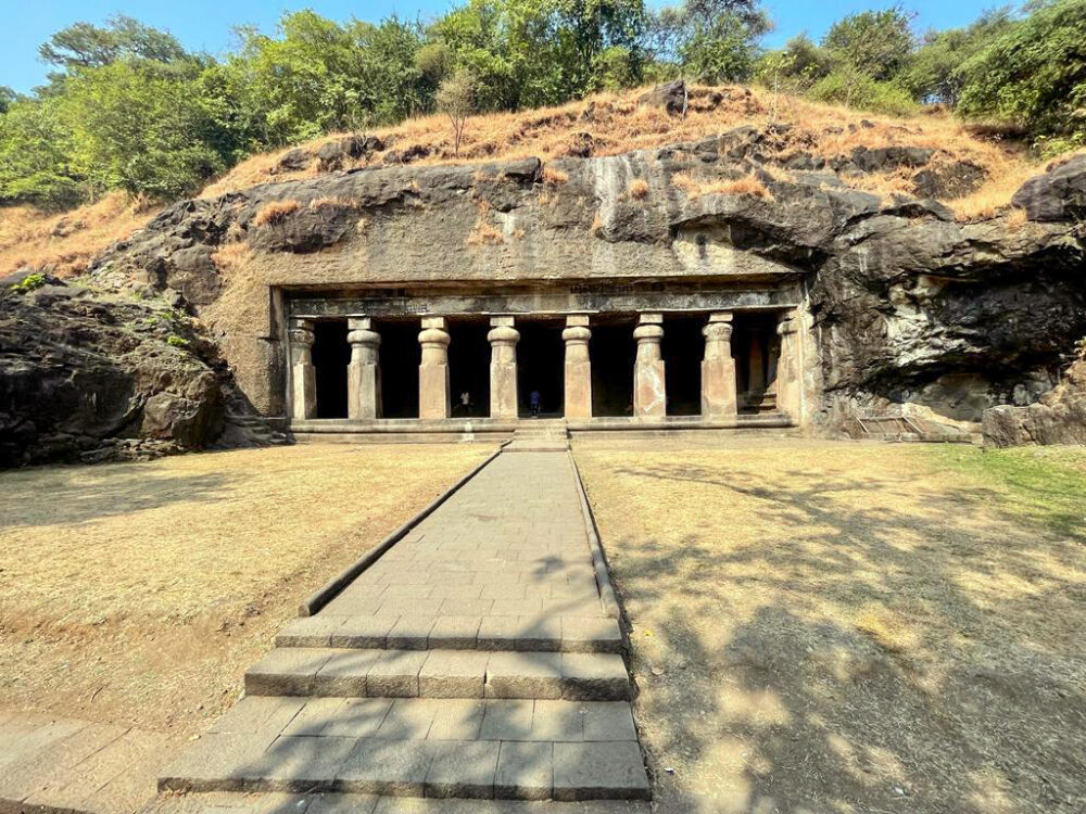 Elephanta Caves Tour by Speedboat